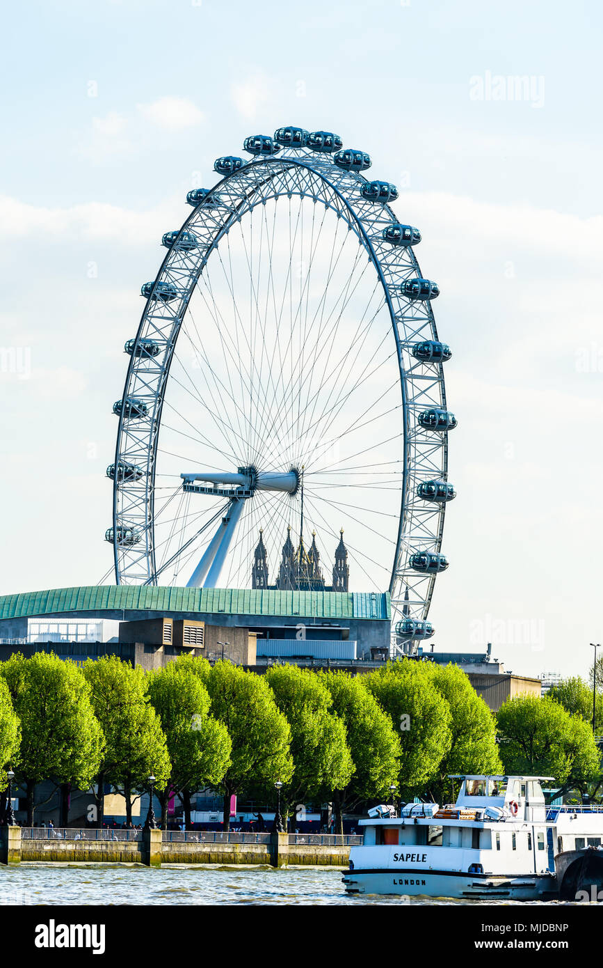 London Eye Ferris Wheel Stock Photo - Alamy