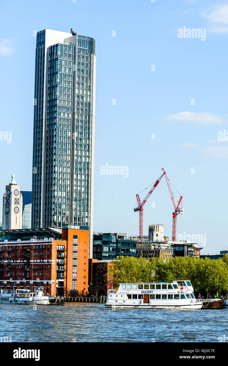 New build blackfriars hi-res stock photography and images - Alamy