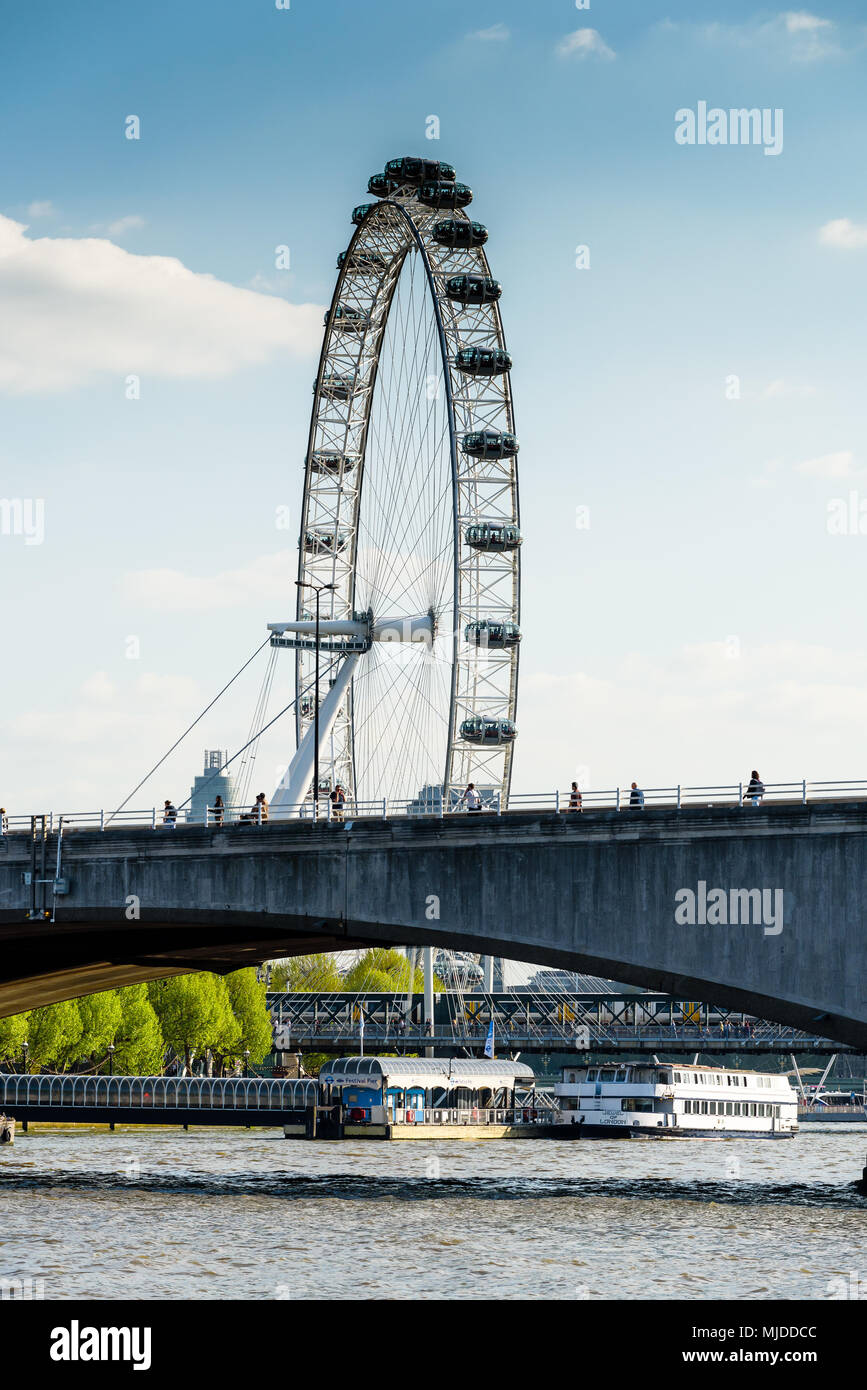 London Eye Ferris Wheel Stock Photo - Alamy