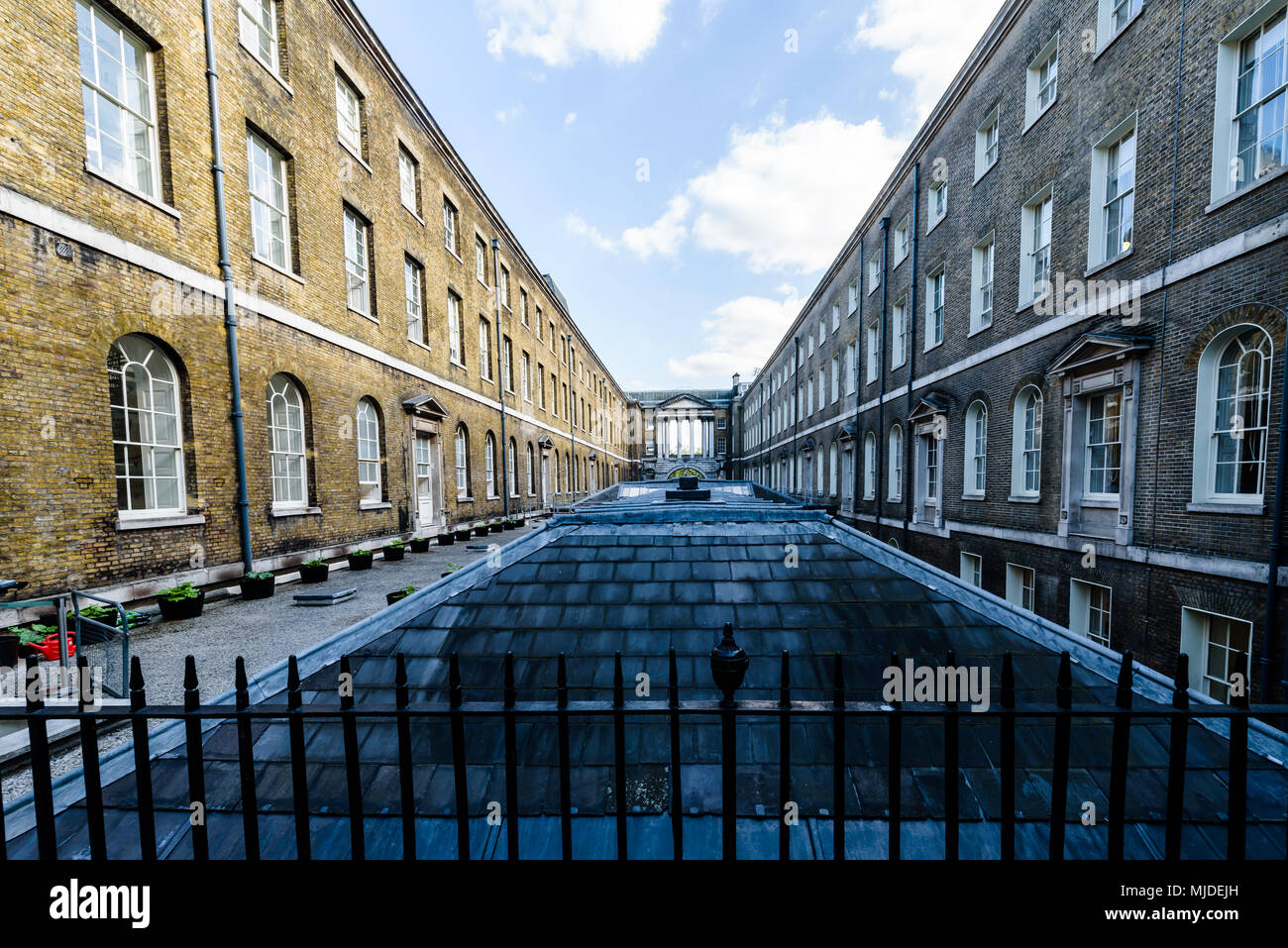 Victorian Terrace covent garden London Stock Photo - Alamy