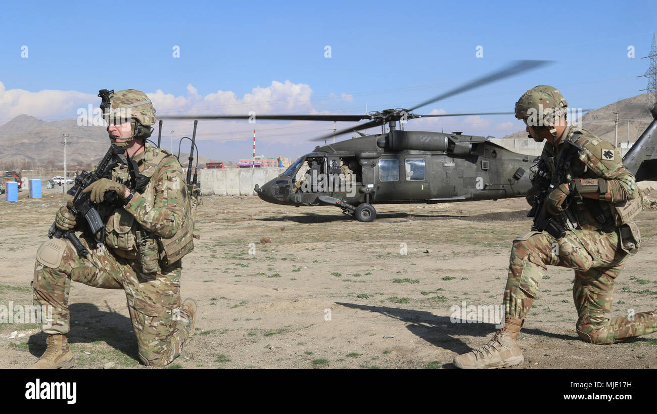 U.S. Army soldiers from Comanche Troop, 1st Squadron, 180th Cavalry ...