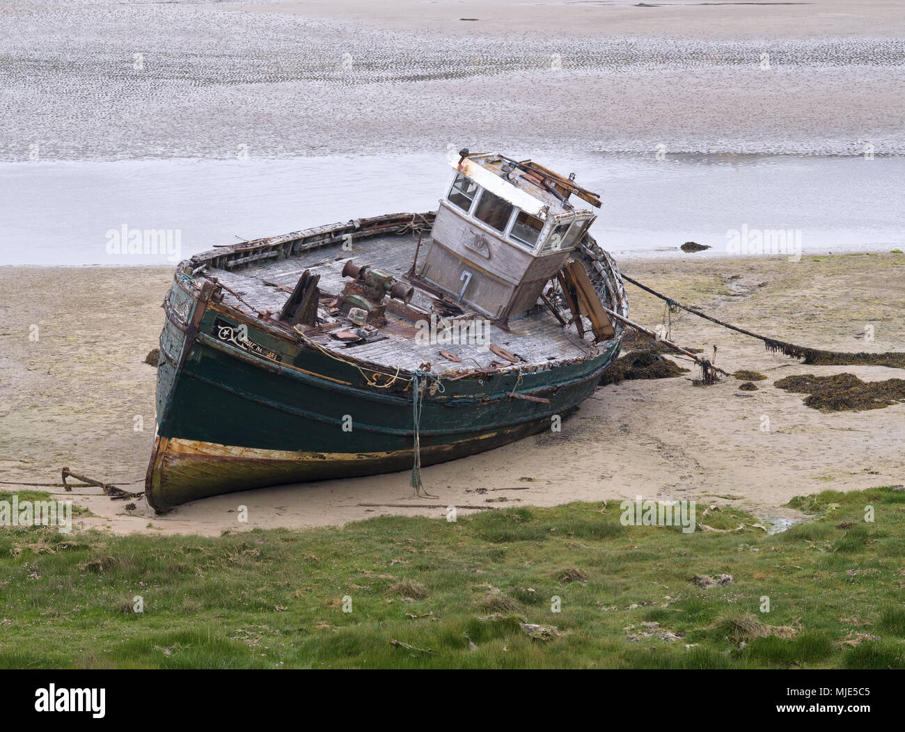 Ireland, Donegal, ship wreck at the Gweedore Bay close Derrybeg Stock ...