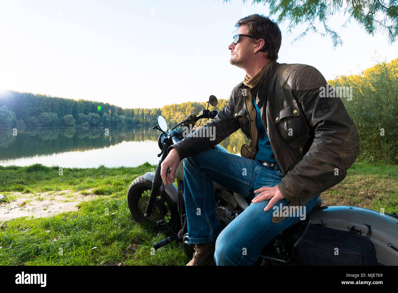 Man driving motorcycle hi-res stock photography and images - Alamy