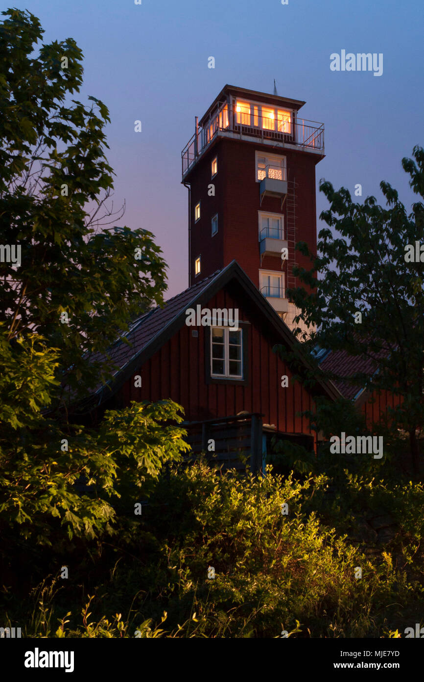 Illuminated lighthouse hi-res stock photography and images - Alamy
