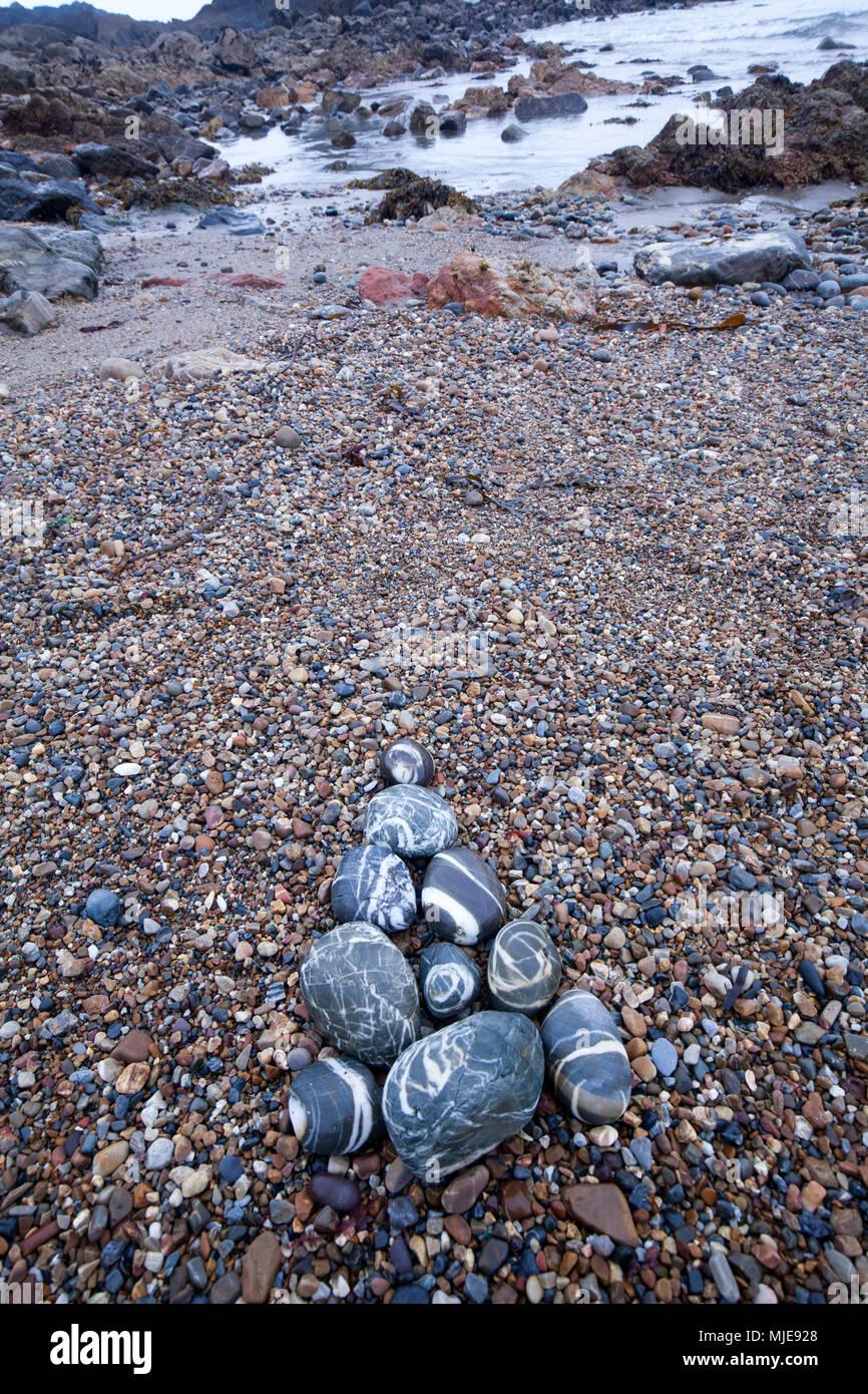 Striped pebbles hi-res stock photography and images - Alamy