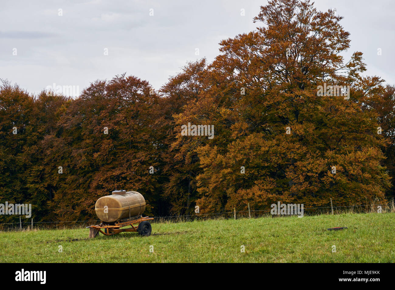 Manure tank hi-res stock photography and images - Alamy