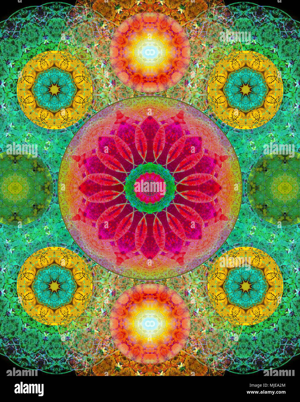 Mandala square hi-res stock photography and images - Alamy