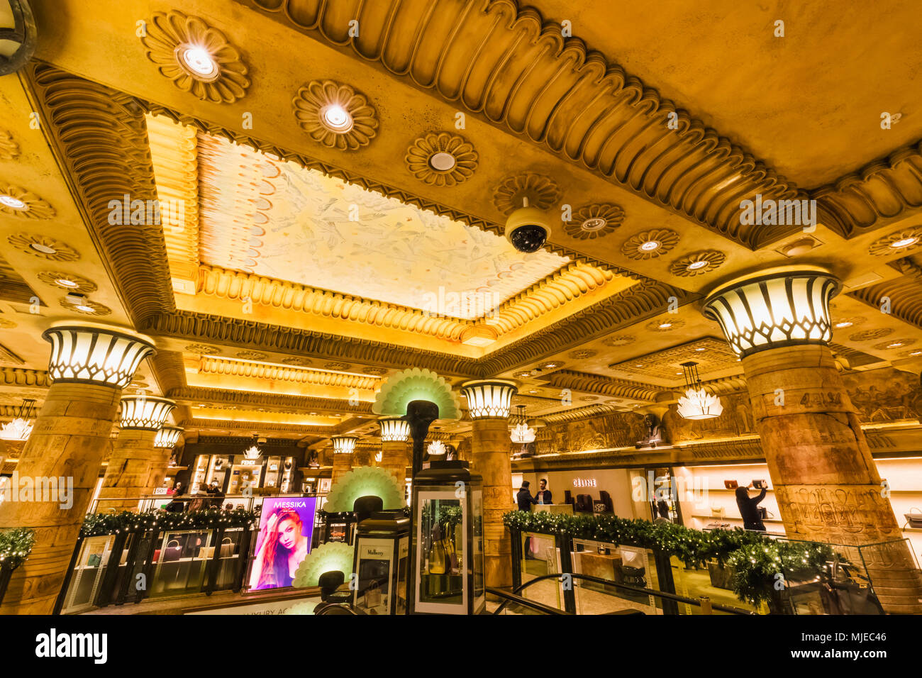 Department store interior harrods hi-res stock photography and images ...