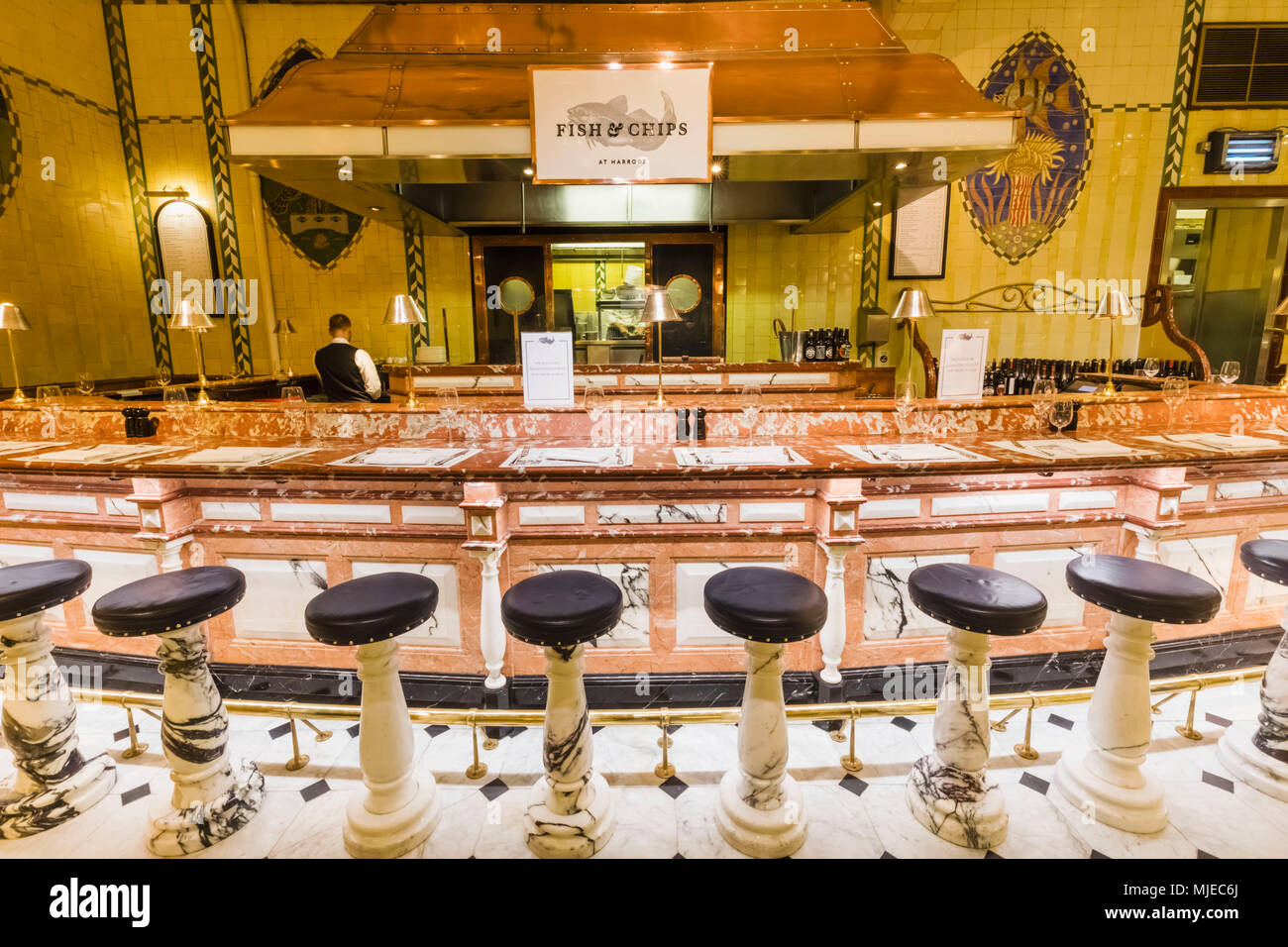 Harrods Food Hall Stock Photos & Harrods Food Hall Stock Images - Alamy