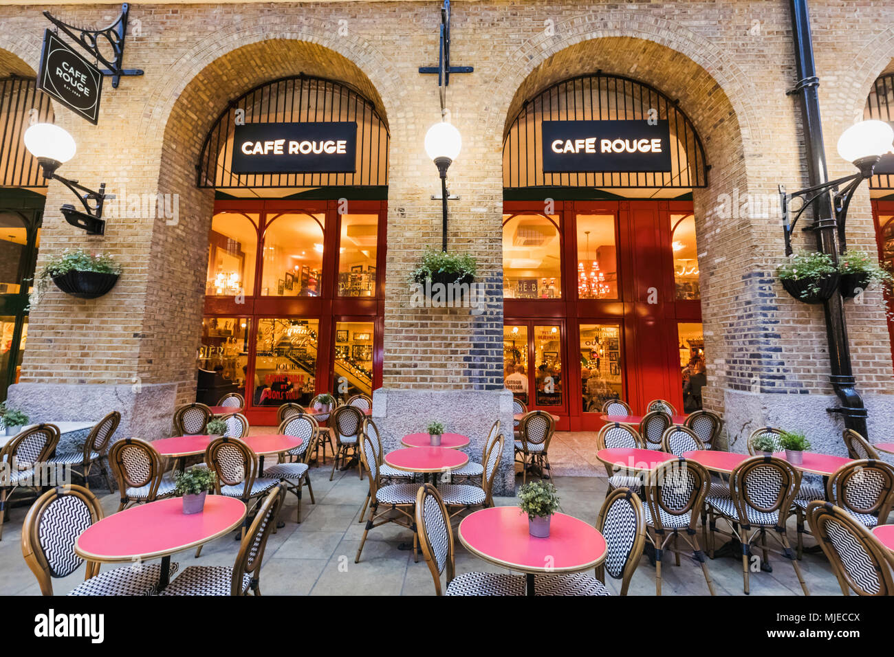 Café rouge london hi-res stock photography and images - Alamy