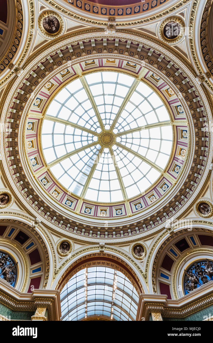 England, London, Trafalgar Square, National Gallery, Interior View ...