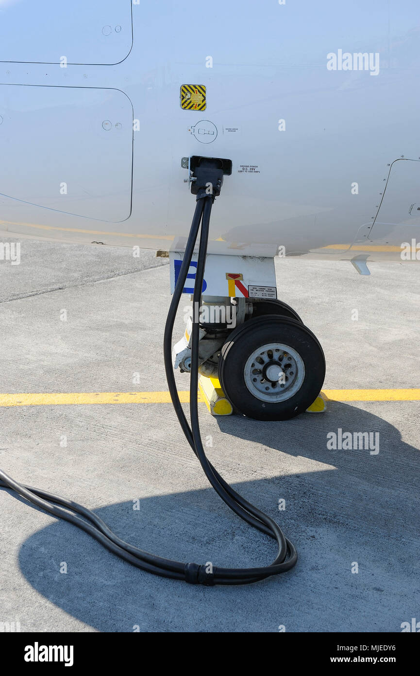 Power connection airplane hi-res stock photography and images - Alamy