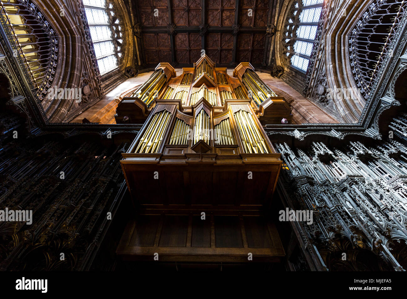 Manchester Cathedral Interior High Resolution Stock Photography and ...
