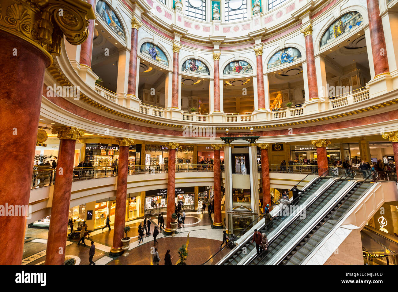 Trafford centre hi-res stock photography and images - Alamy