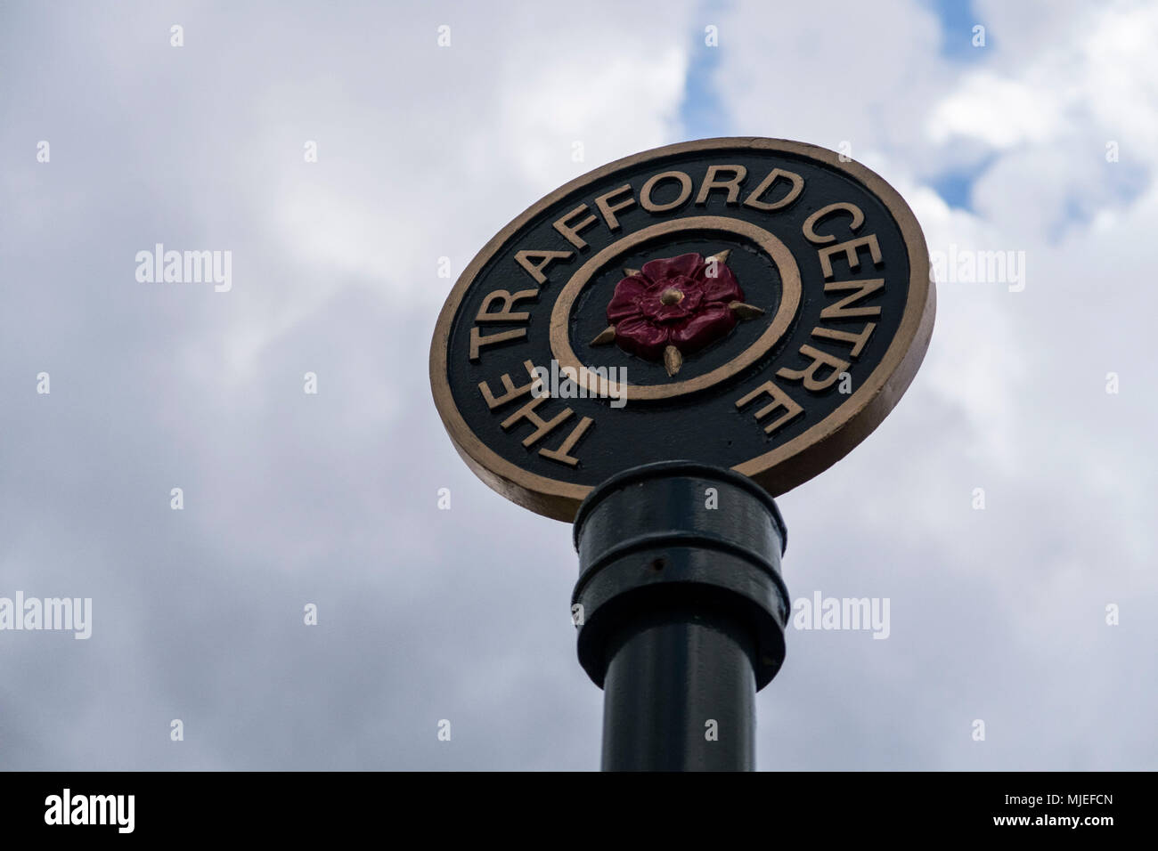 Old trafford outside hi-res stock photography and images - Alamy
