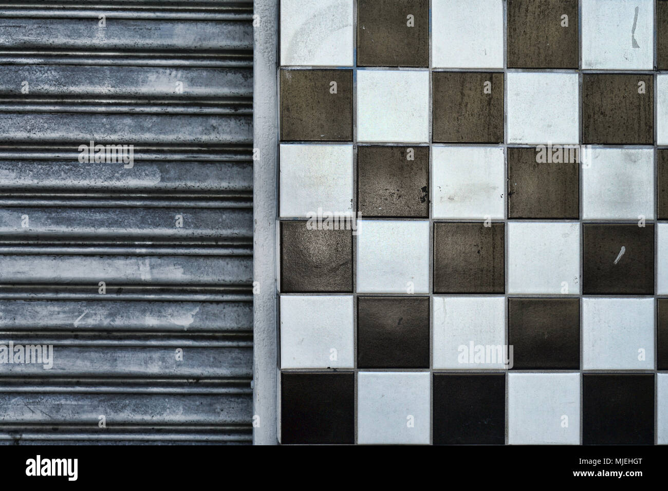 Corrugated steel door hi-res stock photography and images - Alamy