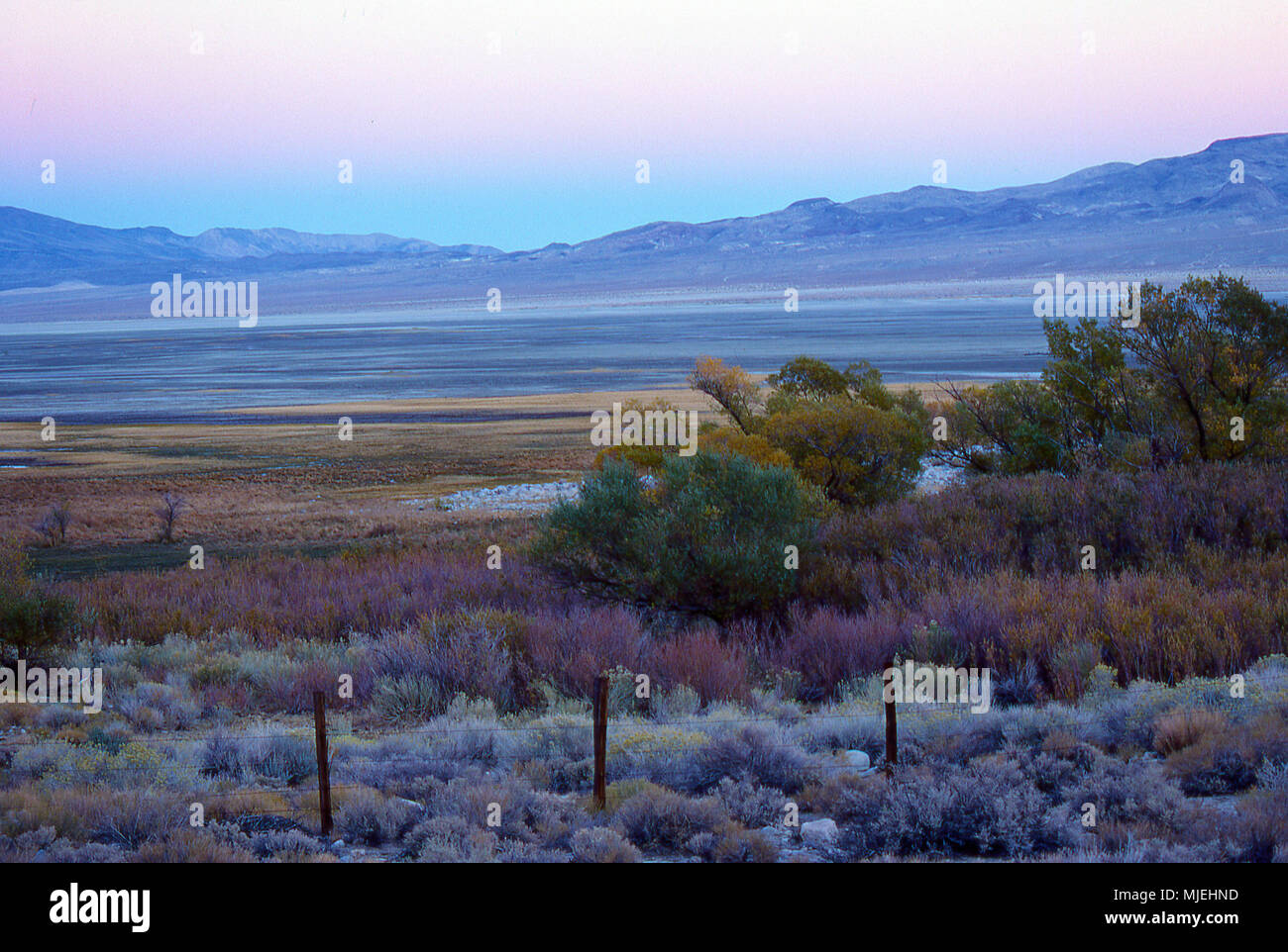 View of a dry lake bed in the Owen's Valley California Stock Photo - Alamy