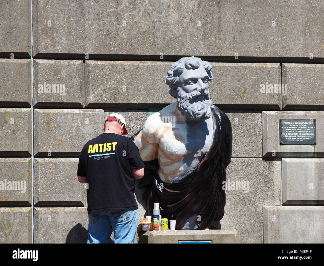 Titan figurehead sheerness hi-res stock photography and images - Alamy
