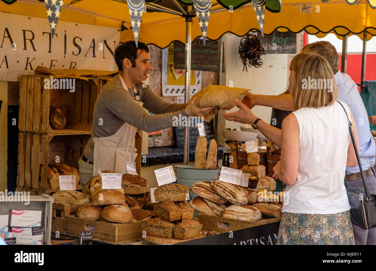 Stroud, Gloucestershire, UK. 5th May 2018. People are drawn to Stroud ...