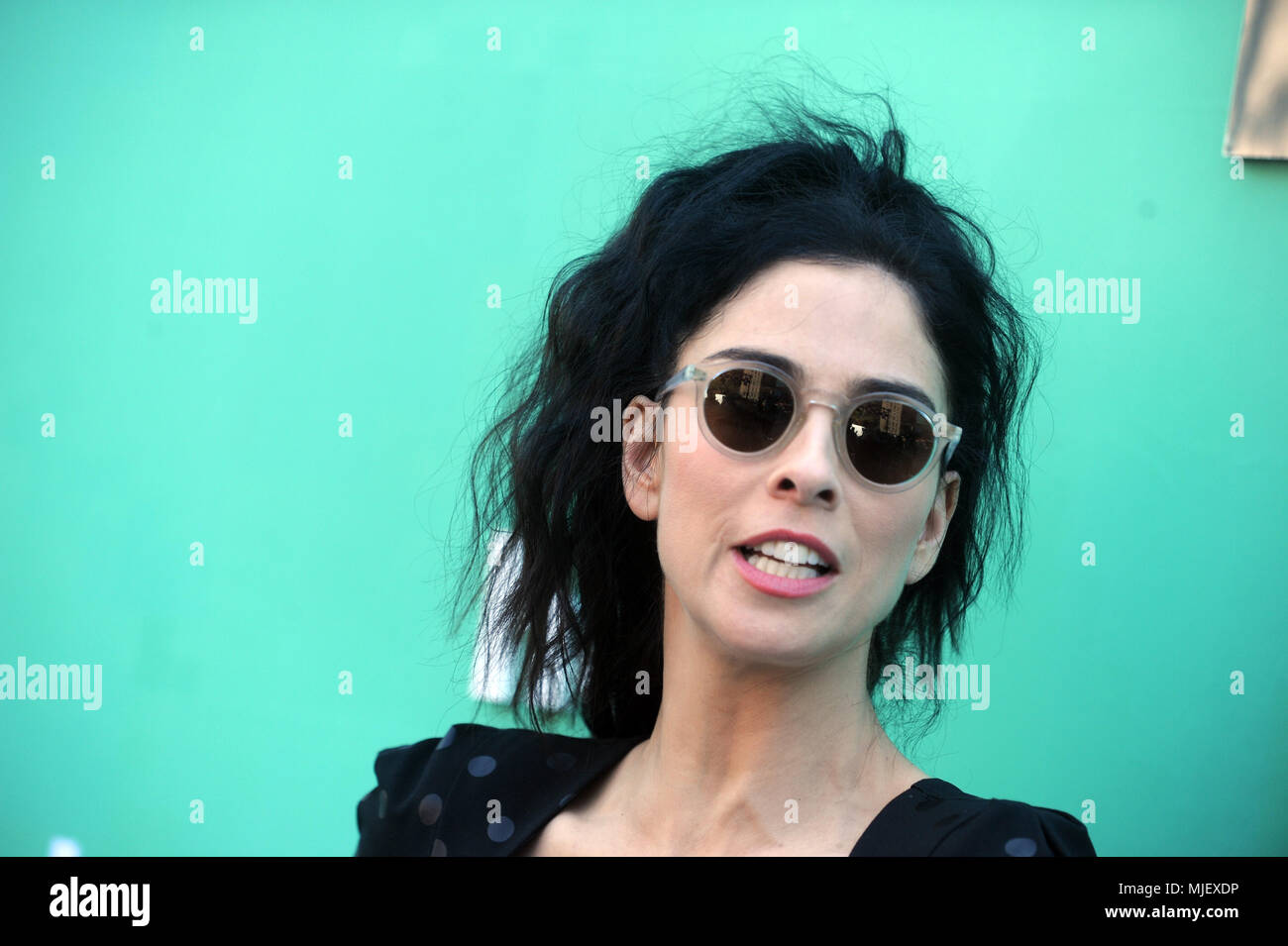 NEW YORK, NY - MAY 02: Sarah Silverman attends the Hulu Upfront 2018 ...