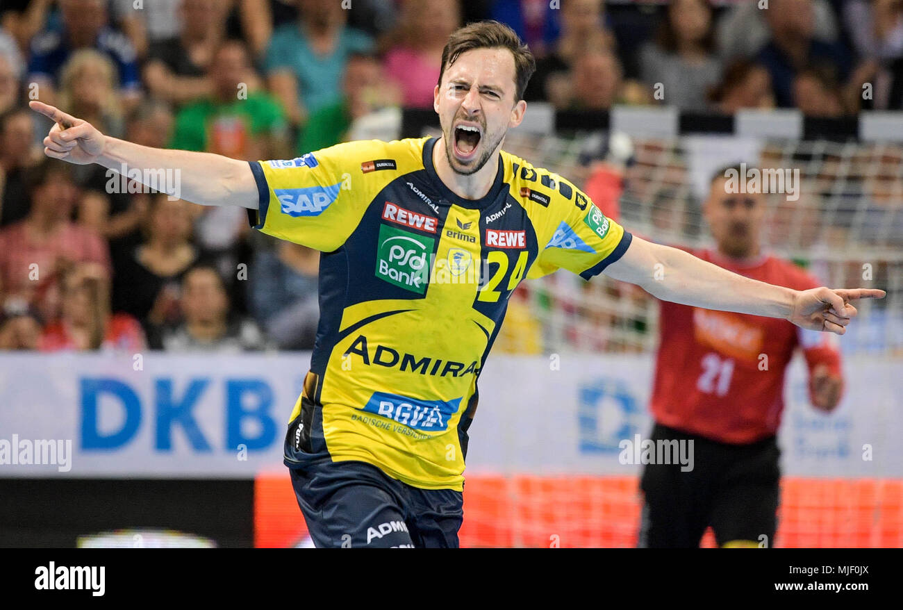 05 May 2018, Germany, Hamburg: Handball: DHB-Pokal, SC Magdeburg vs ...