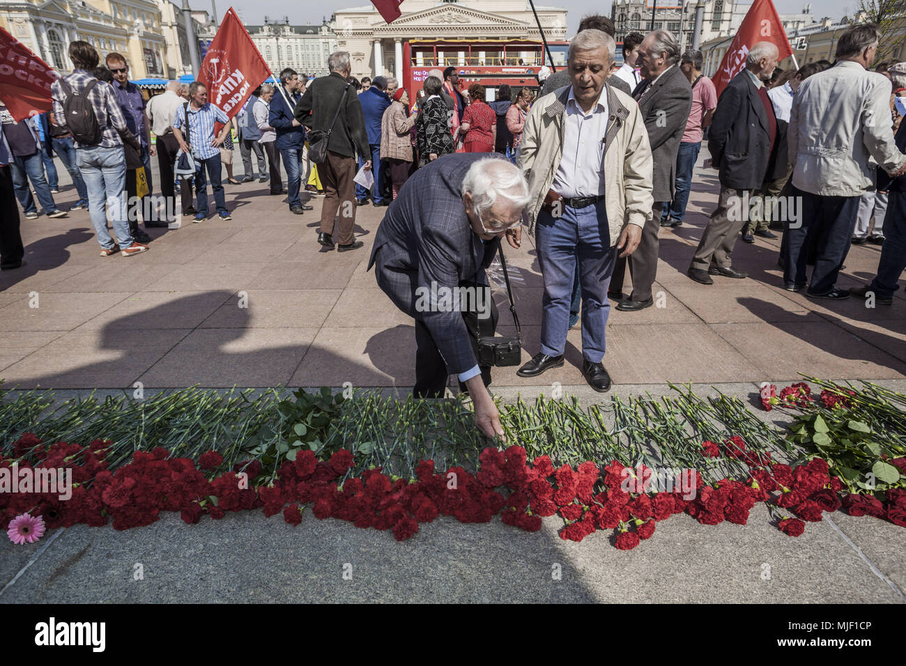Karl marx statue moscow hi-res stock photography and images - Alamy
