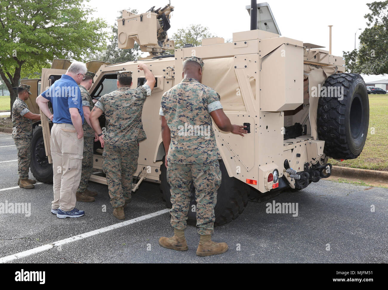 Marine corps logistics command headquarters hi-res stock photography ...