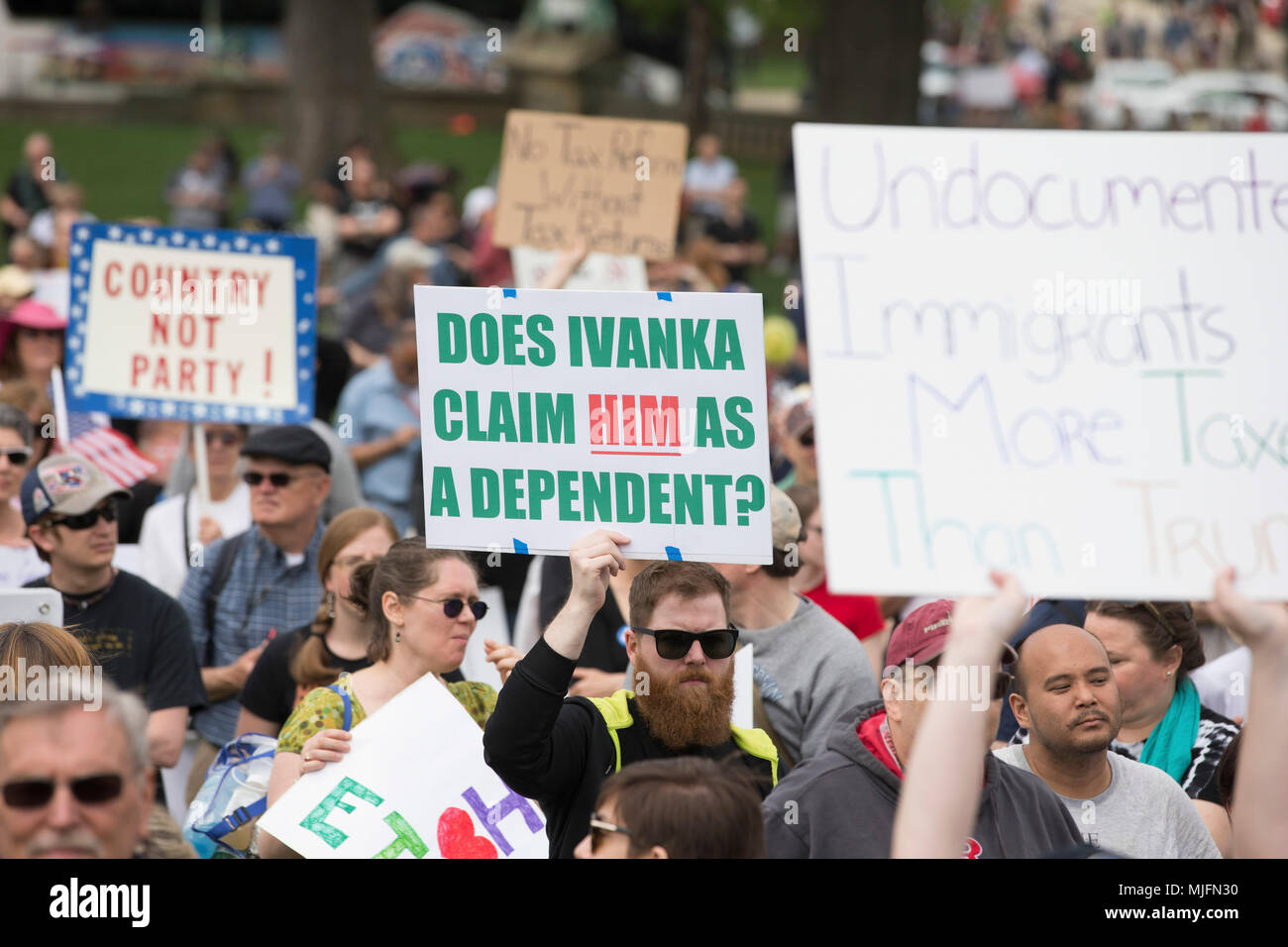 Trump Chicken Stock Photos & Trump Chicken Stock Images - Alamy