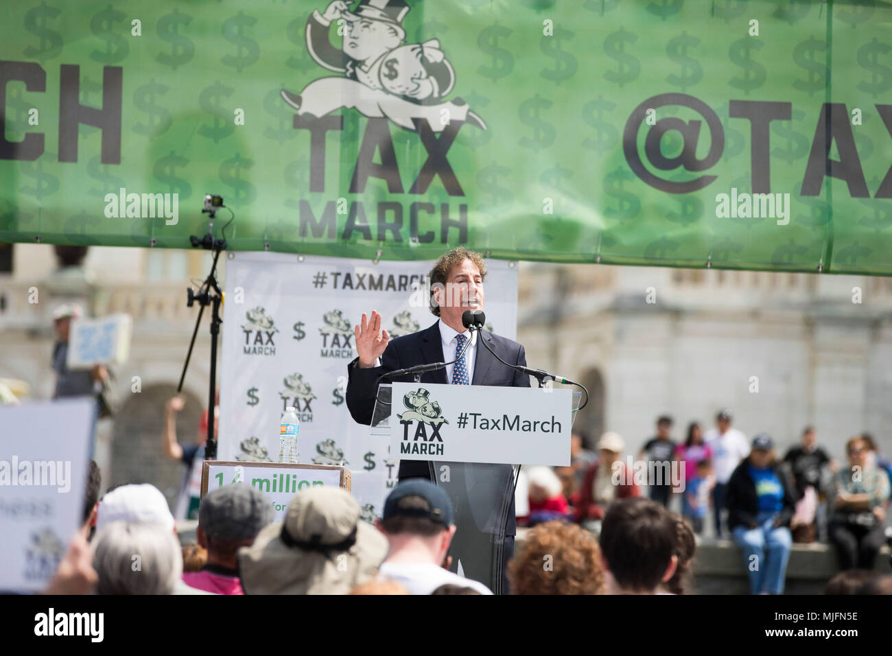 Raskin hi-res stock photography and images - Alamy