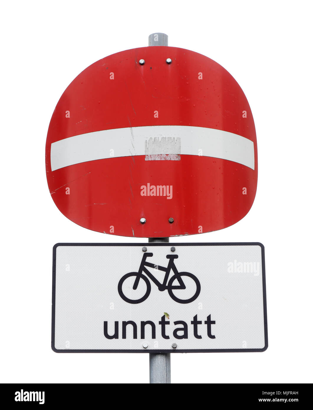 Prohibited entrance does not apply to bicycles. Norwegian road signs ...