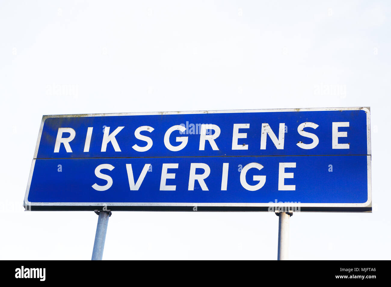 Border sign hi-res stock photography and images - Alamy