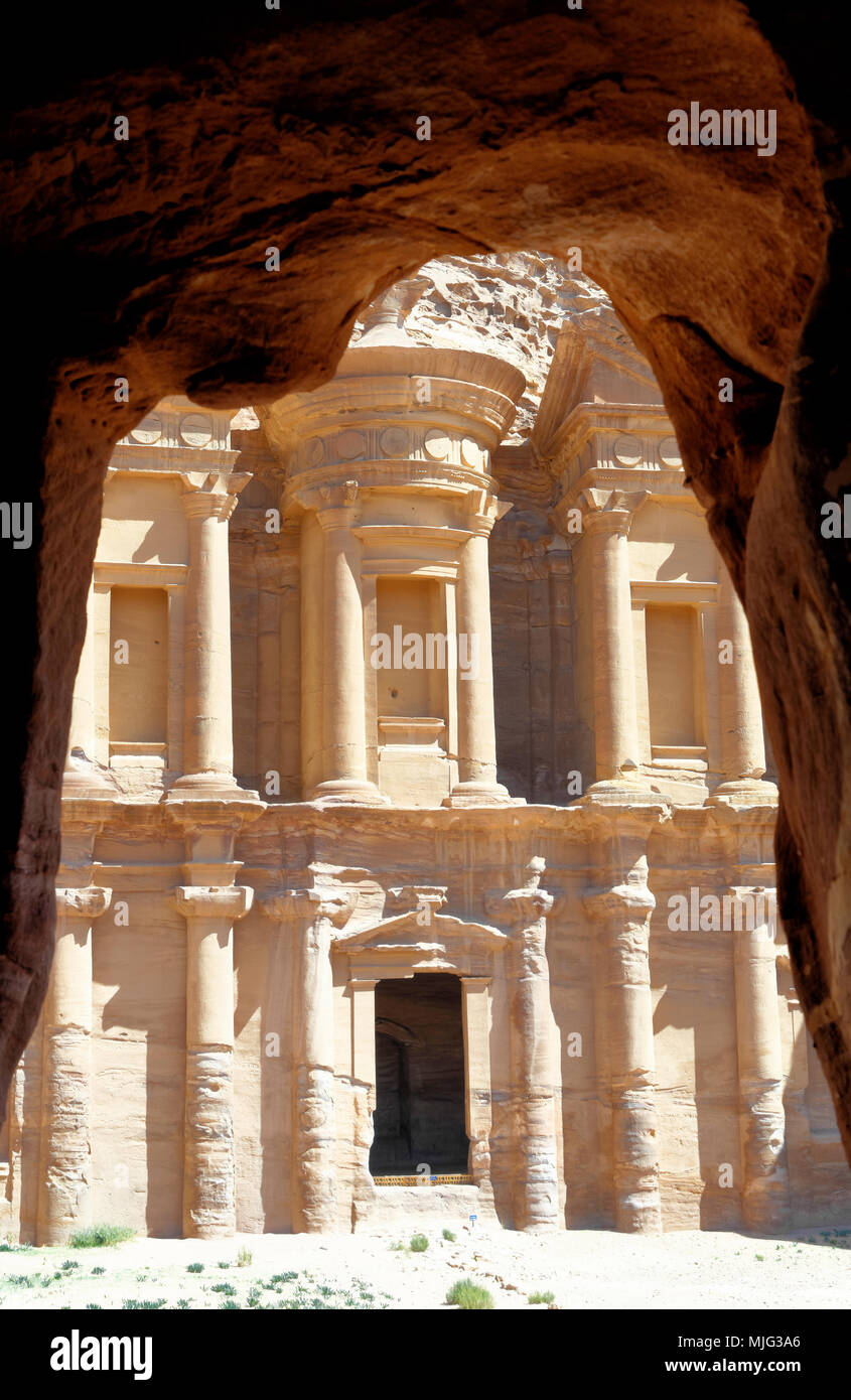 Cave in petra hi-res stock photography and images - Alamy