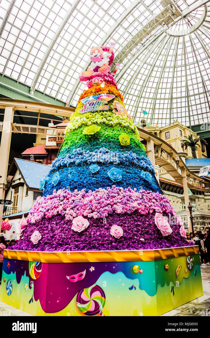 Seoul, South Korea - April 6, 2018: Flowers tree Color Blossom in Lotte ...