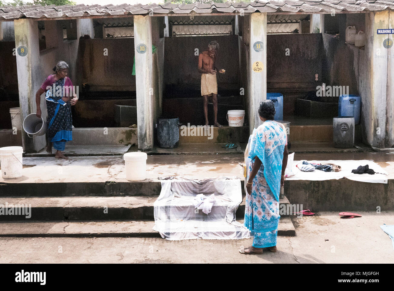Traditional laundry hi-res stock photography and images - Alamy