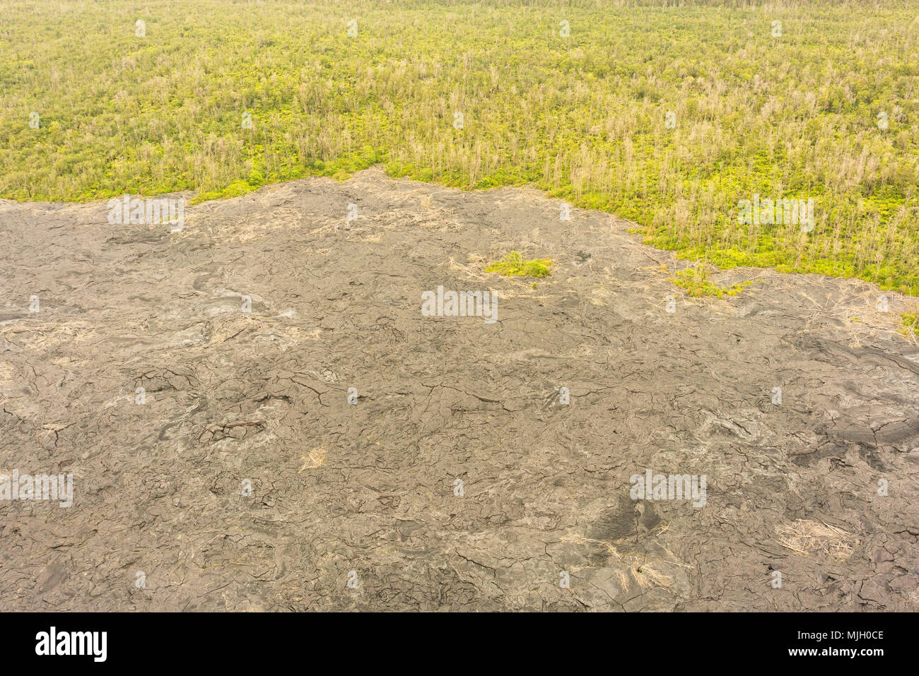 Aerial view of hawaii volcanoes national park hi-res stock photography ...