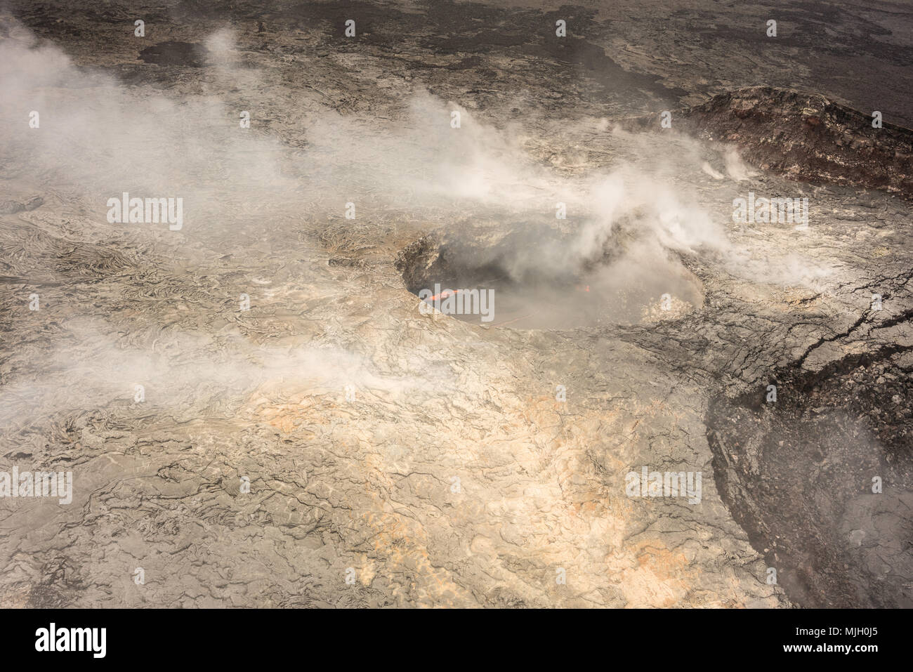Aerial view of hawaii volcanoes national park hi-res stock photography ...