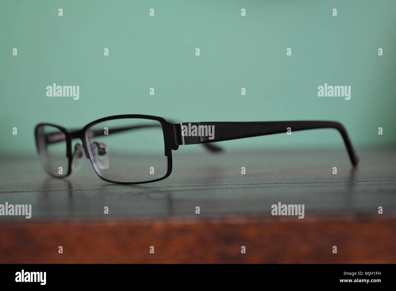 Black spects hi-res stock photography and images - Alamy