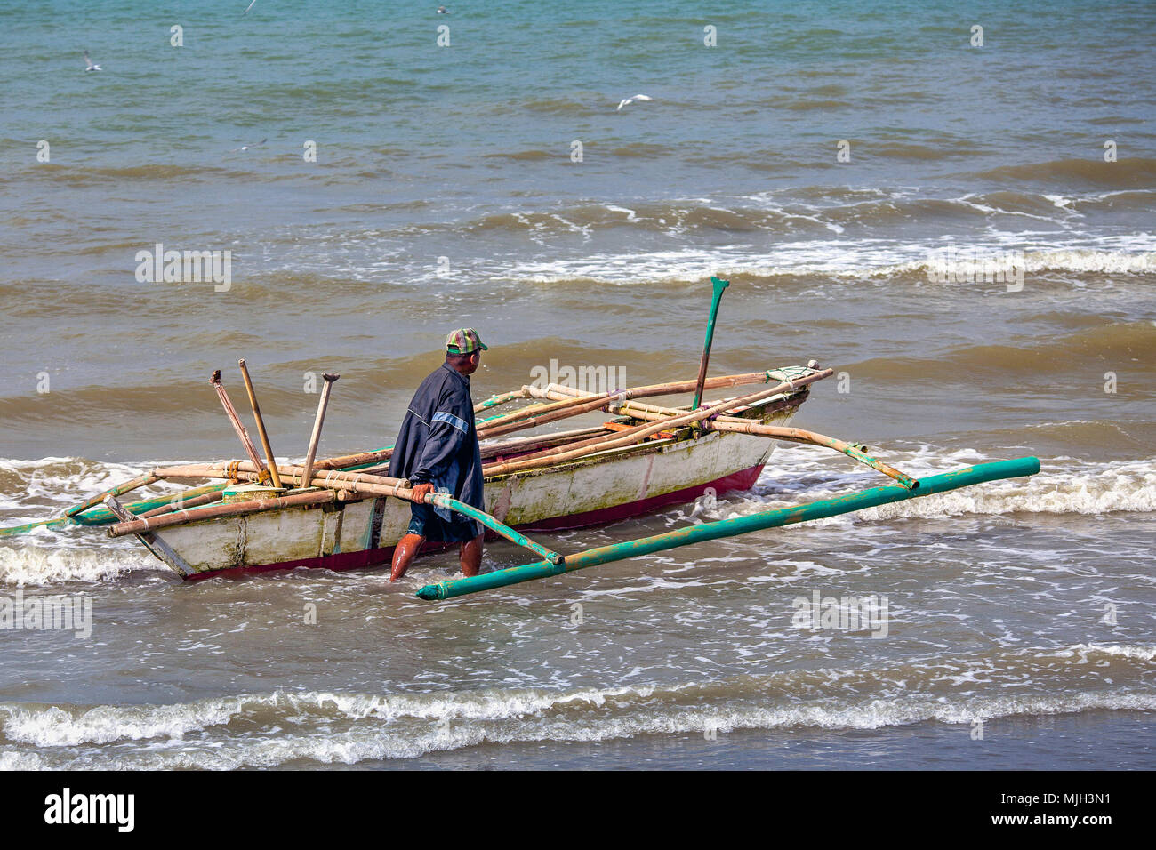 Philippine bangka hi-res stock photography and images - Alamy