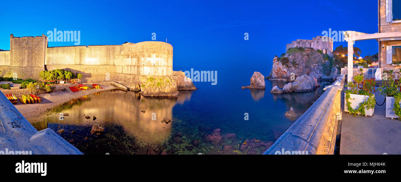 Dubrovnik walls evening panoramic view, Dalmatia region of Croatia ...