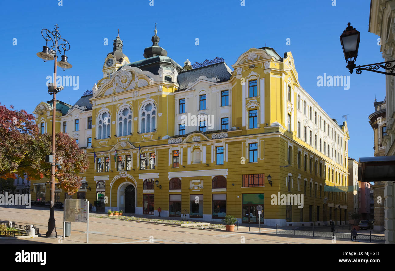 Pecs city hall hi-res stock photography and images - Alamy