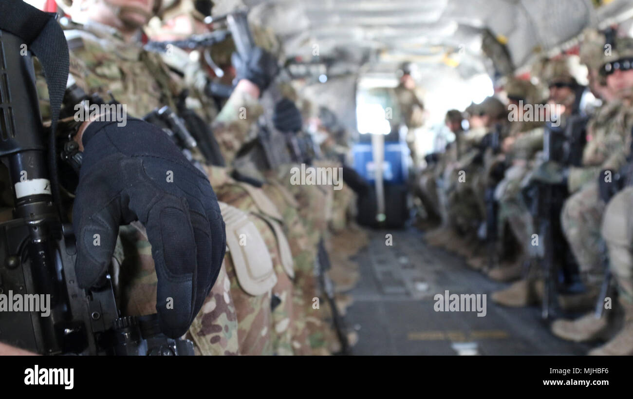 U.S. Army soldiers from Comanche Troop, 1st Squadron, 180th Cavalry ...