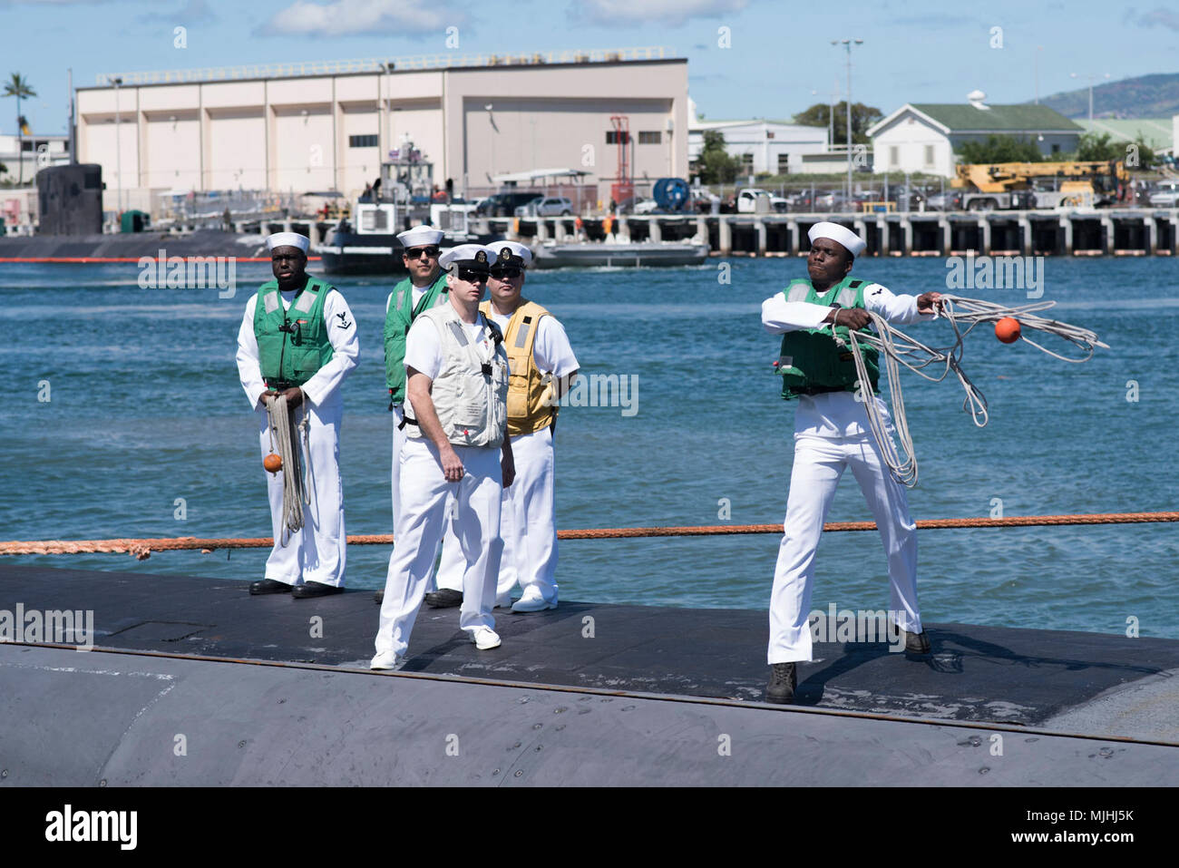 PEARL HARBOR, Hawaii April 6, 2018) The Los Angeles-class fast-attack ...