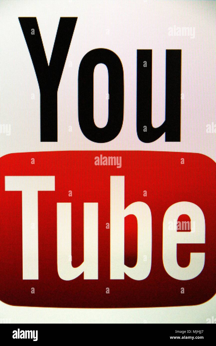 Youtube logo 2005 hi-res stock photography and images - Alamy
