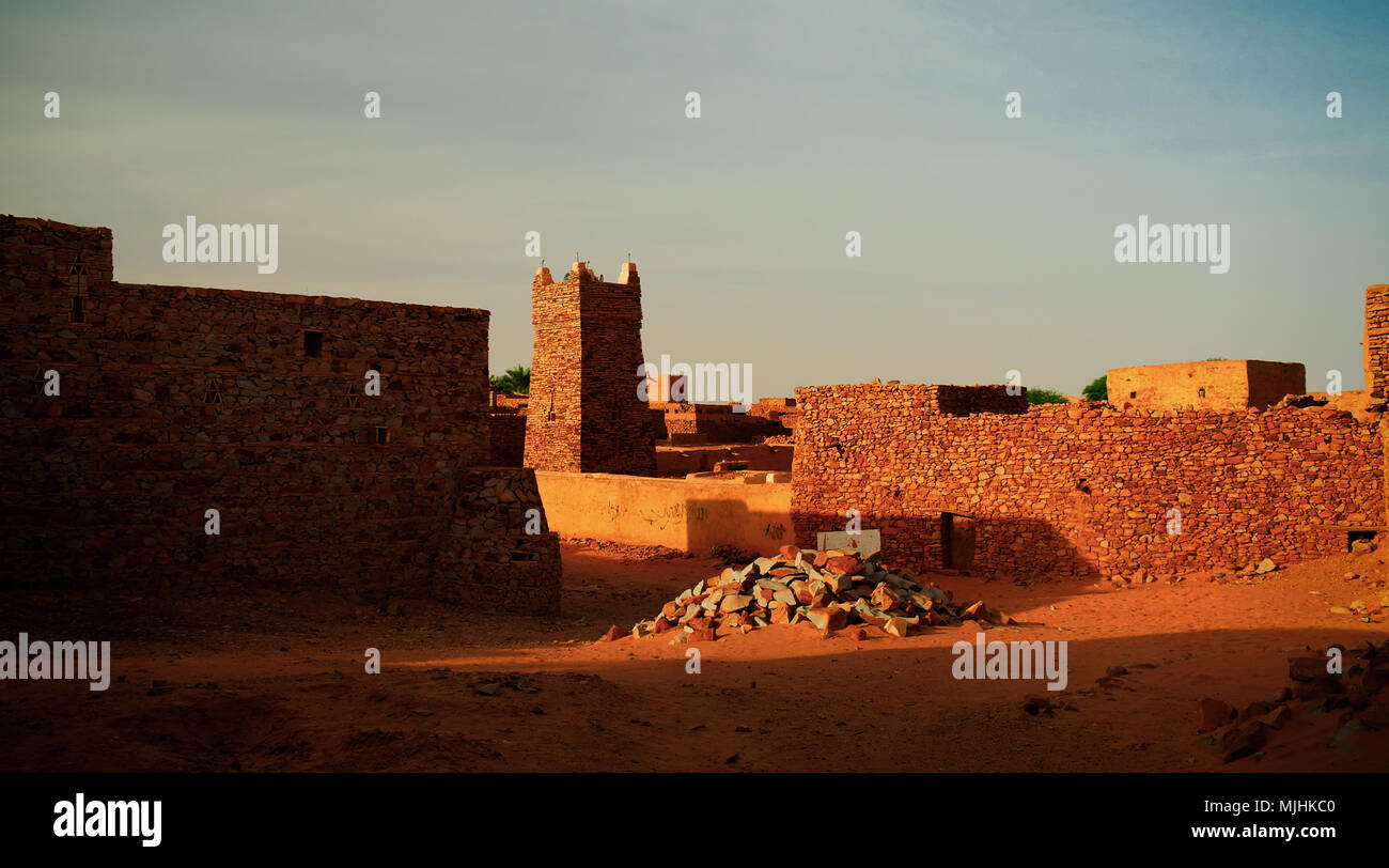 Chinguetti mosque, one of the symbols of Mauritania Stock Photo - Alamy