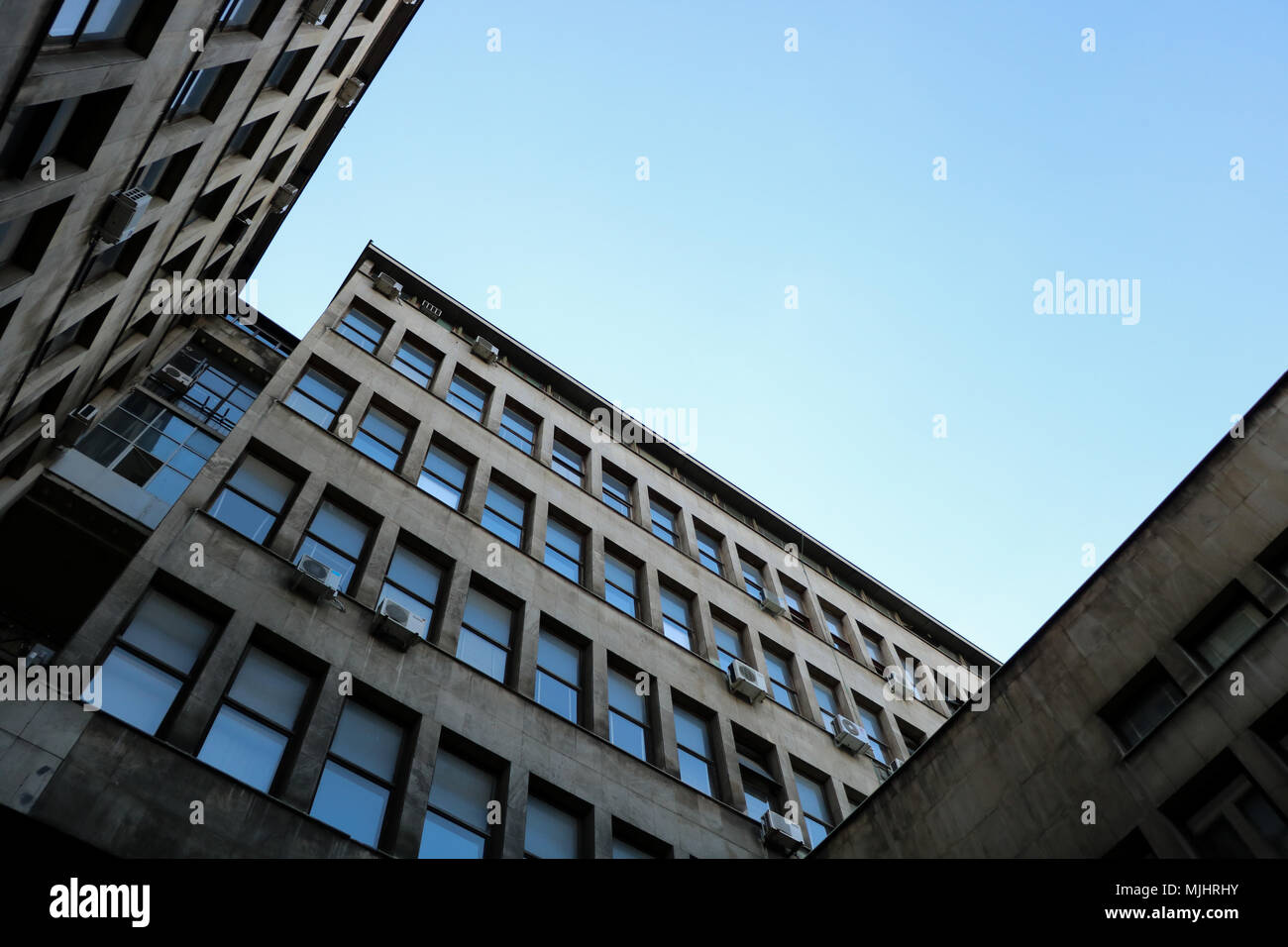 View to office building from below hi-res stock photography and images ...