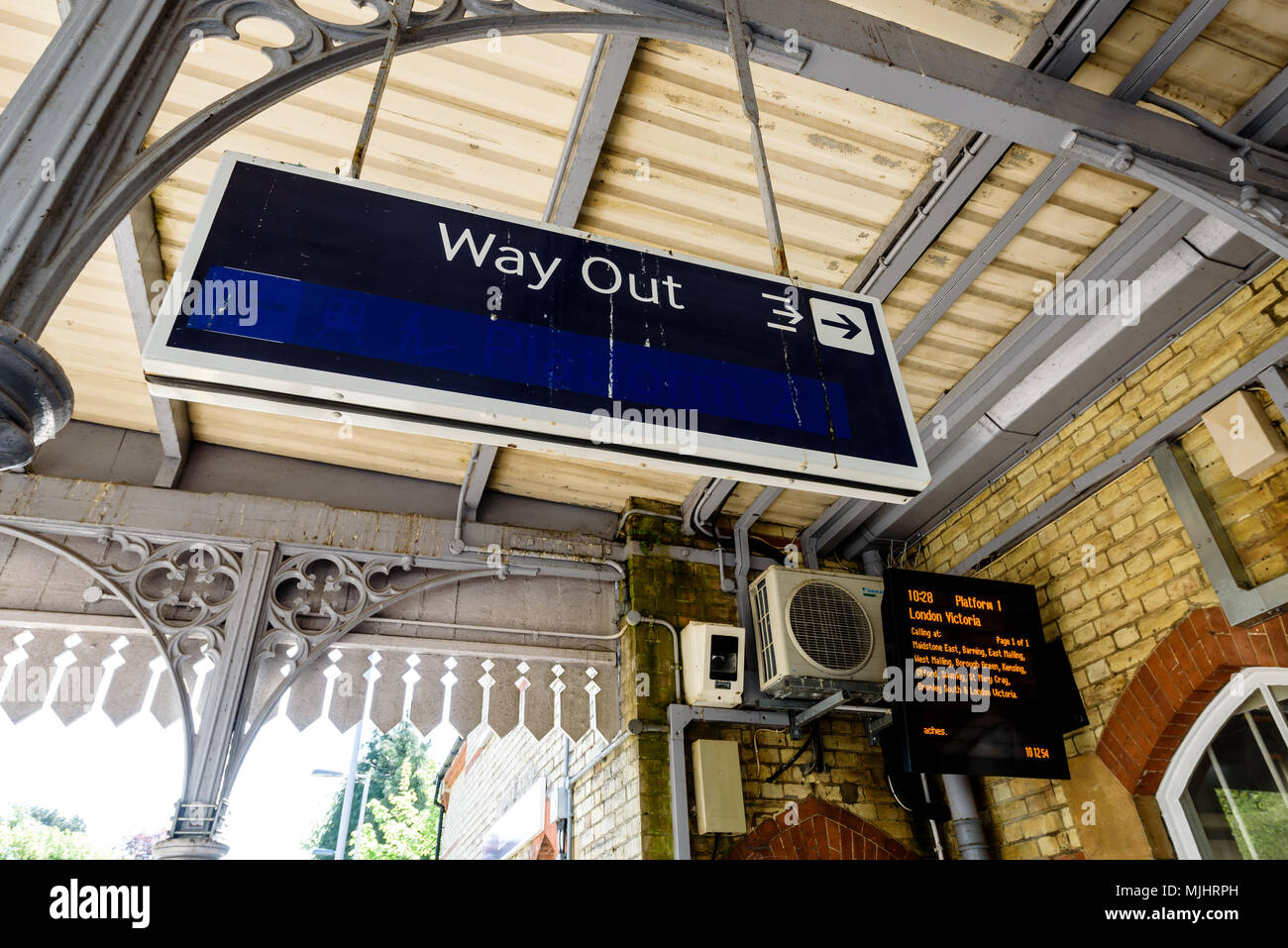 British Rail Sign High Resolution Stock Photography and Images - Alamy