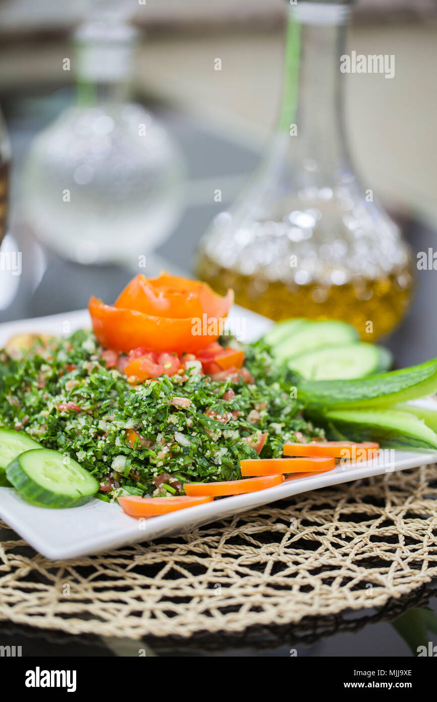 Lebanese salad "Tabbouleh Stock Photo - Alamy