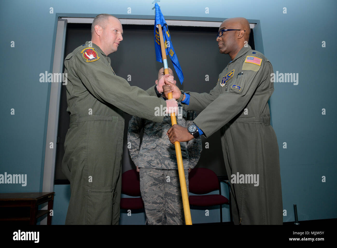 Lt. Col. O’neil Barnes assumes command of the 137th Operations Group at ...