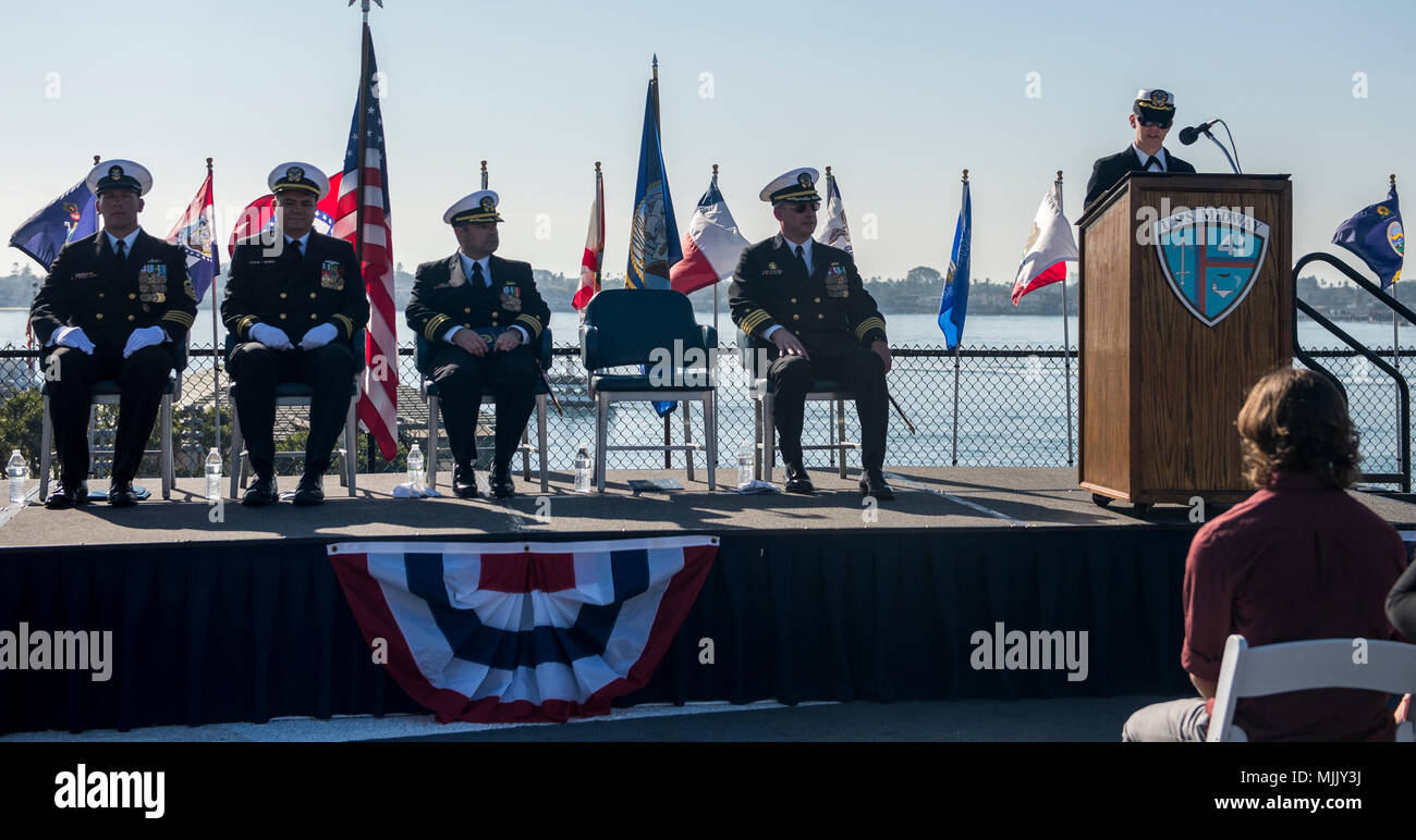 171201-N-BN355-0053 USS MIDWAY MUSEUM, Calif. (Dec. 01, 2017) CDR ...