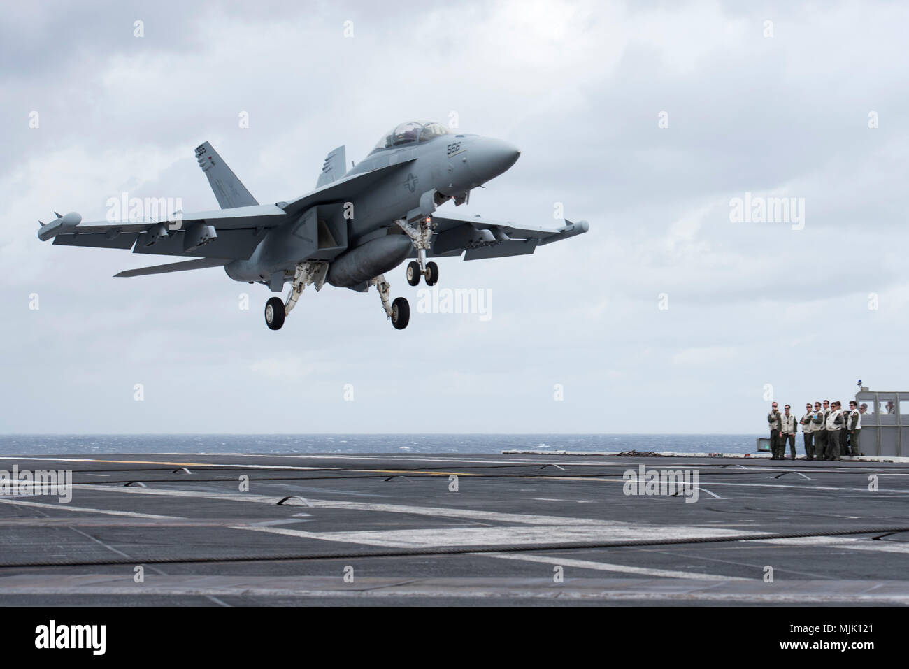 171205-N-EA818-116 ATLANTIC OCEAN (Dec. 5, 2017) An EA-18G Growler ...